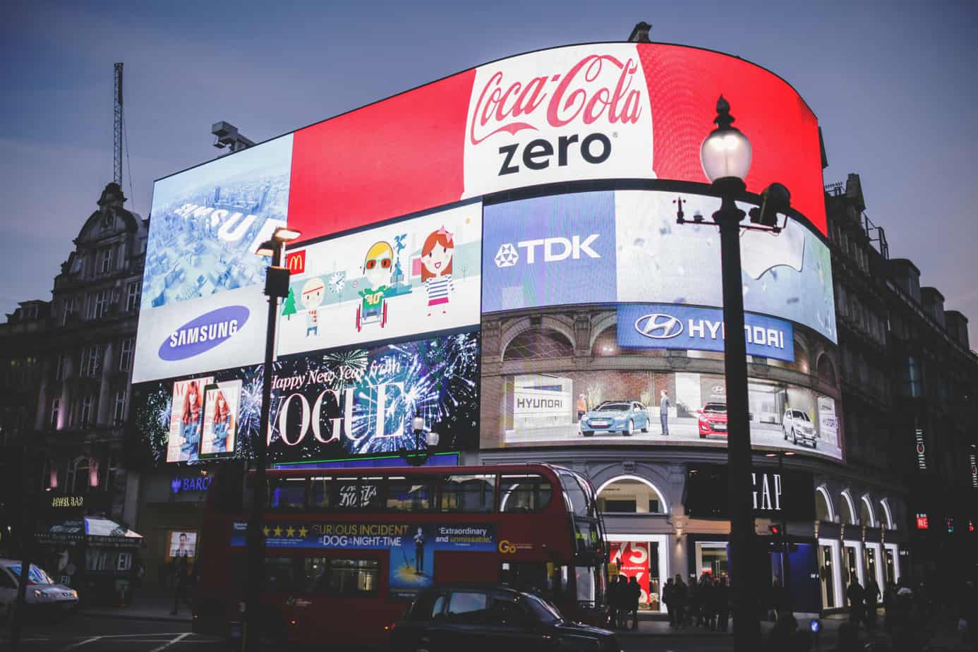 Why Digital-Out-of-Home Advertising Is Good for Your Business | Fox Web ...